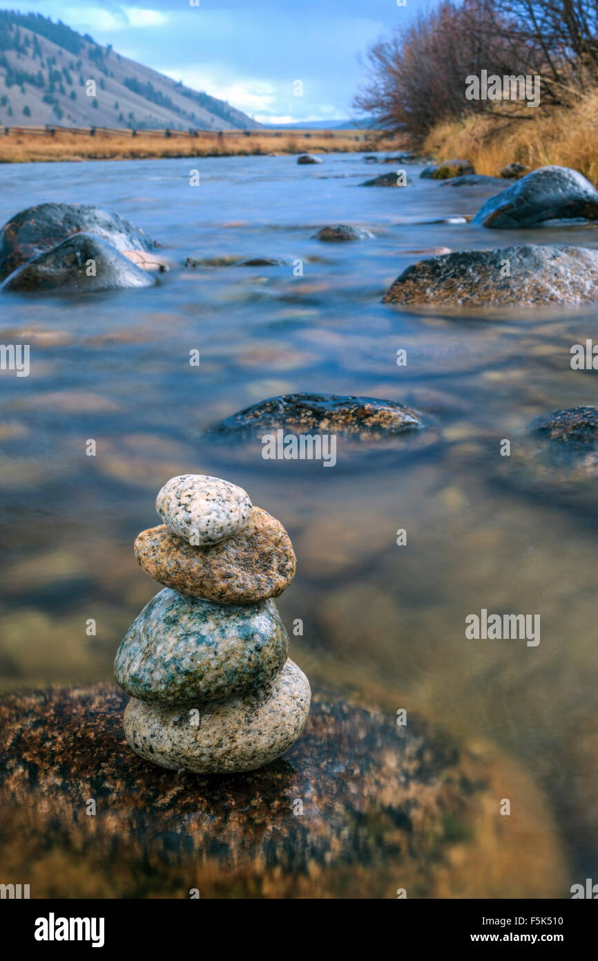 Stacked rocks hi-res stock photography and images - Alamy