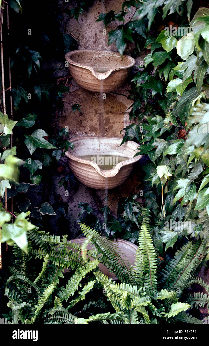 Three bowls water feature hi-res stock photography and images - Alamy
