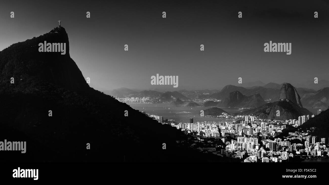 Rio de janeiro christ redeemer Black and White Stock Photos & Images ...