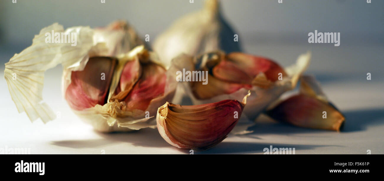 garlic ,vegatable clove,spice,italian,ingredient Stock Photo - Alamy
