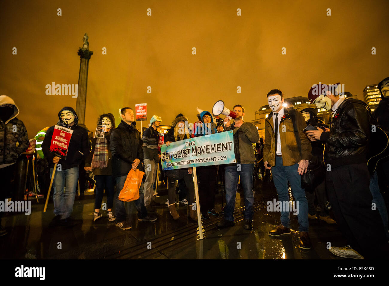 London, UK. 5th Nov, 2015. 'Million Mask March' anarchist protester ...