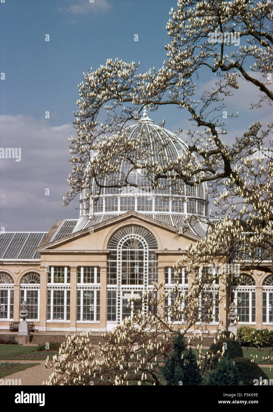 Victorian glass house hi-res stock photography and images - Alamy