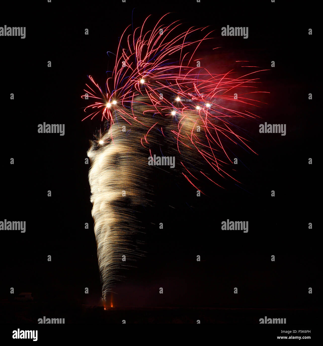 Fireworks At The Beach High Resolution Stock Photography and Images - Alamy