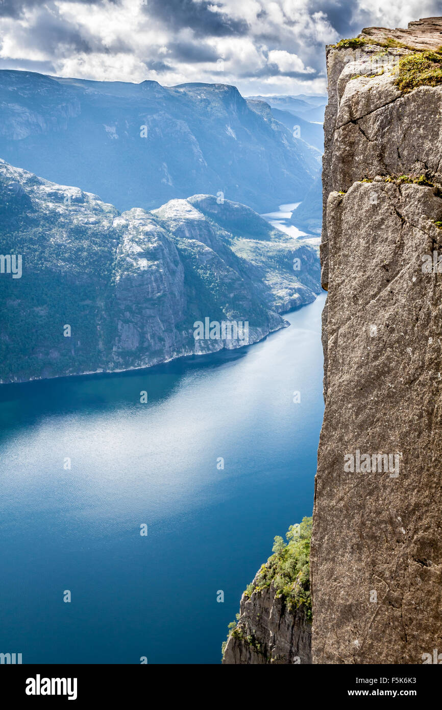 Pulpit rock at lysefjorden norway hi-res stock photography and images ...