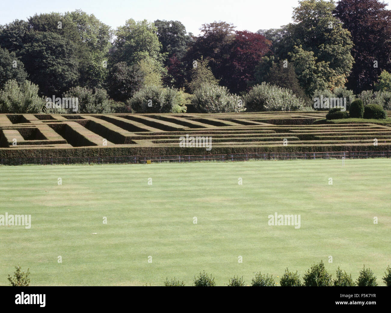 Lawn Maze Garden High Resolution Stock Photography and Images - Alamy