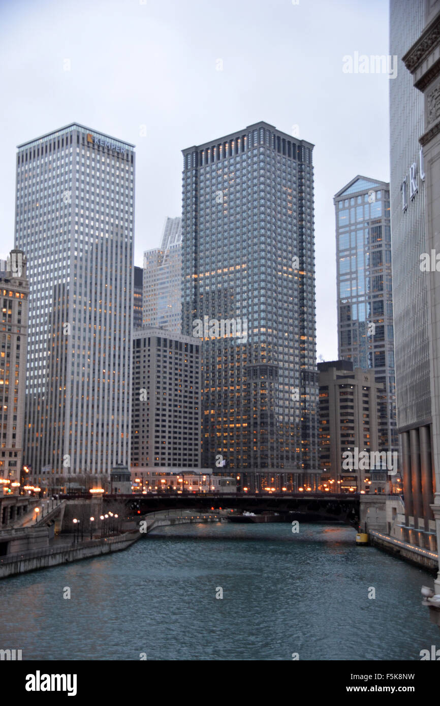 Cityscape - Buildings along The Chicago River Stock Photo - Alamy