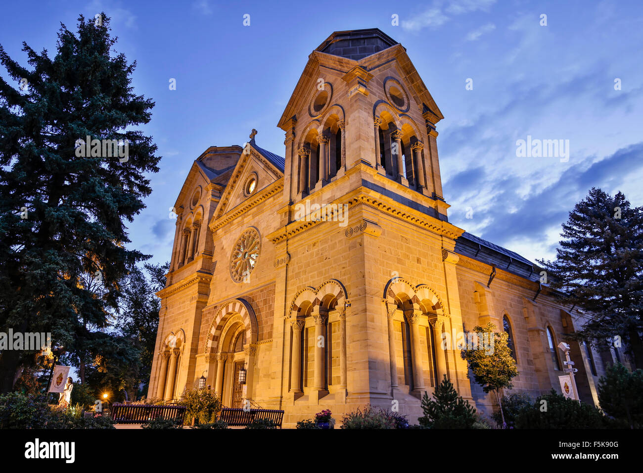 Cathedral Basilica of St. Francis of Assisi (Santa Fe Cathedral, 1884 ...