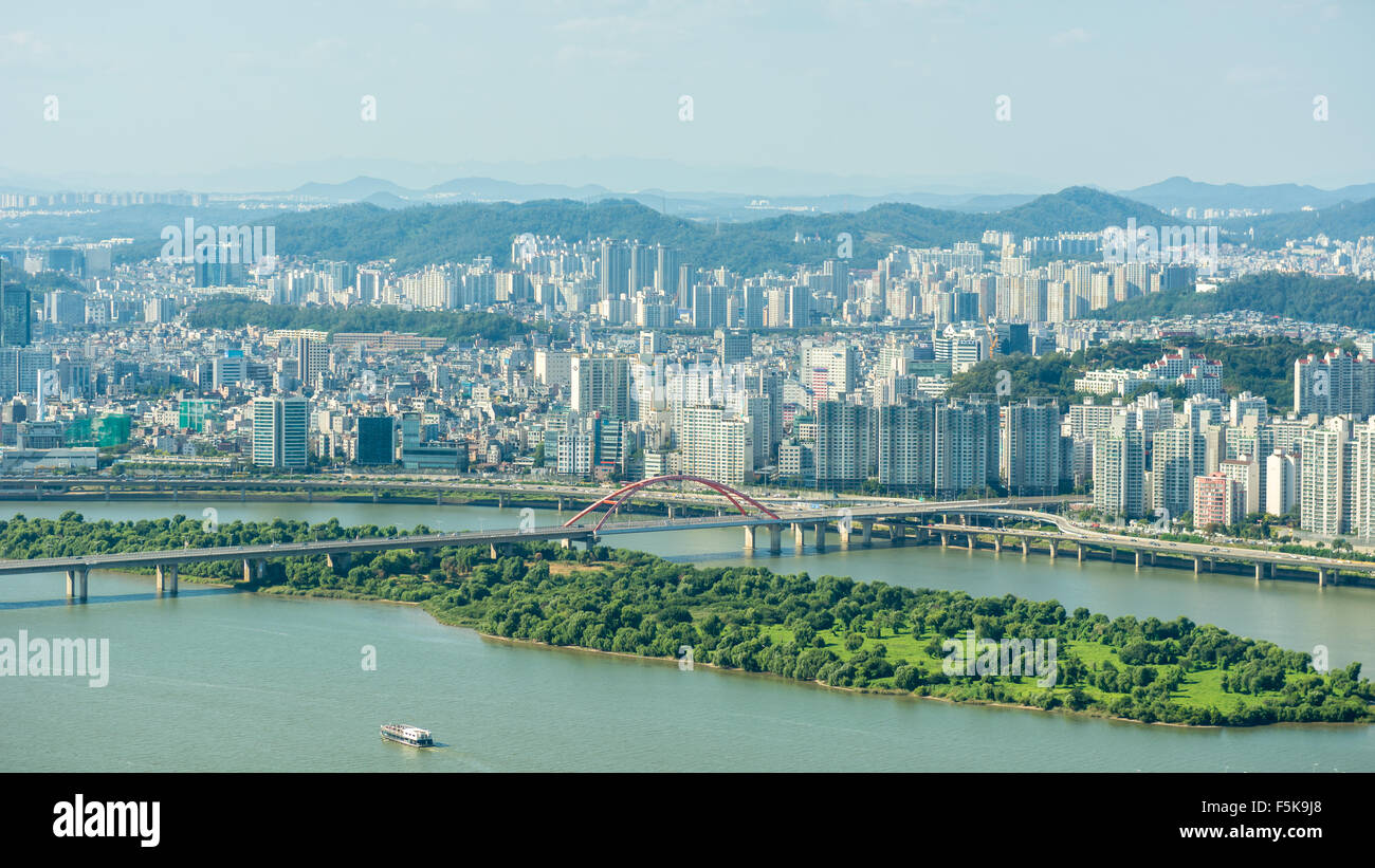 Seoul as seen from the 63 city building Stock Photo - Alamy