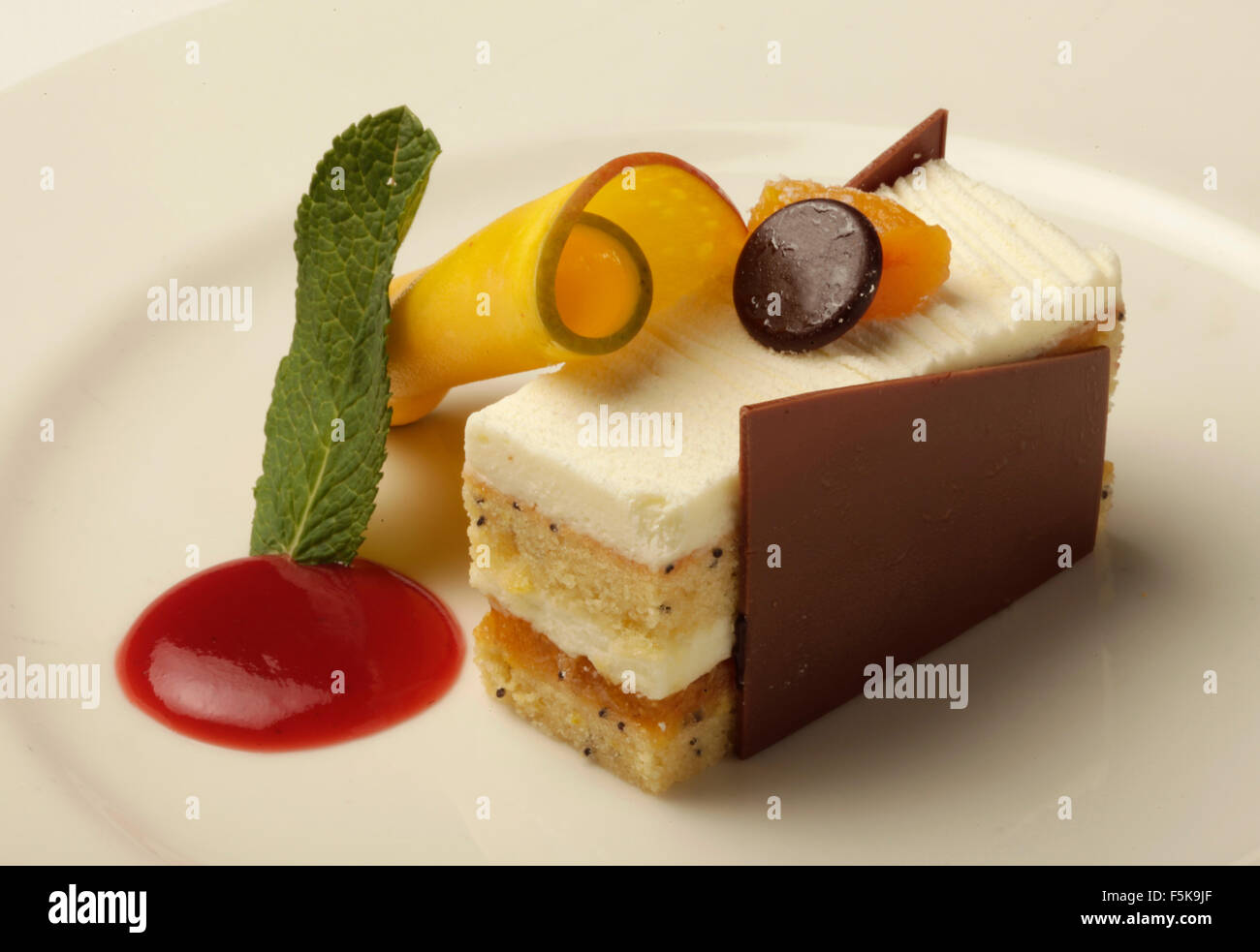 Sweet dessert presentation. Cake Stock Photo - Alamy