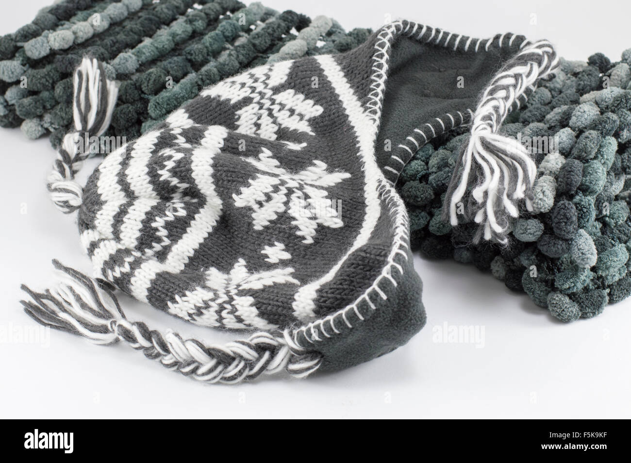 Set of knit wool accessories hi-res stock photography and images - Alamy