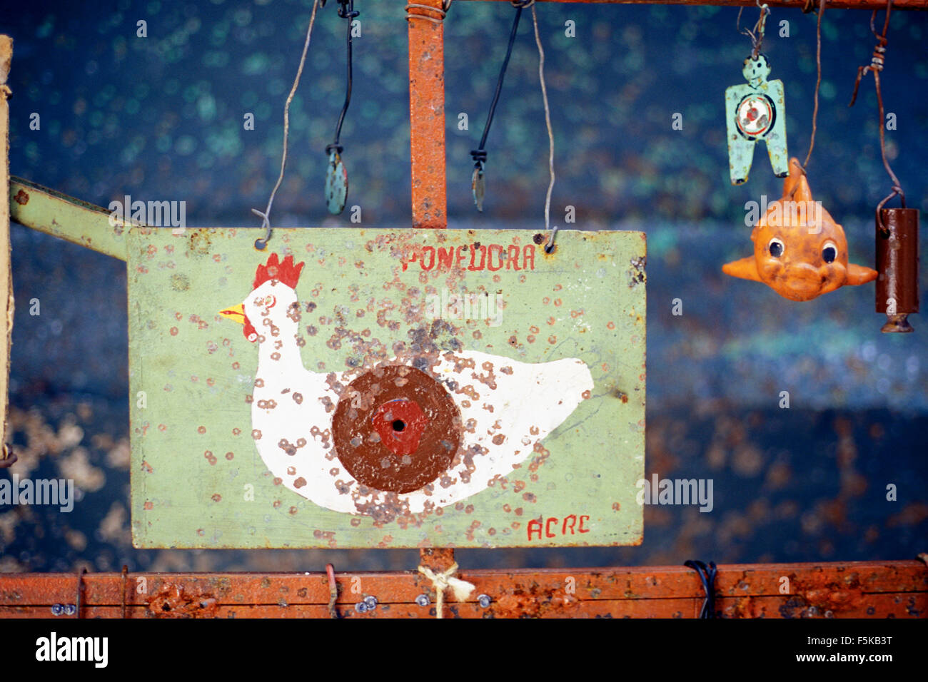 Chicken gun hi-res stock photography and images - Alamy