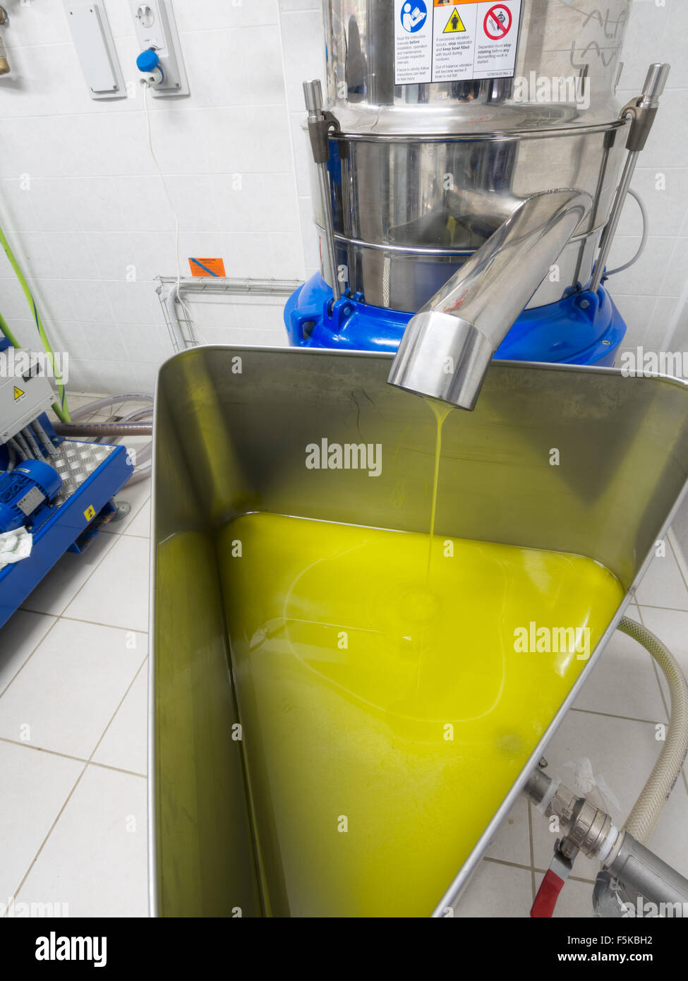 Process of making olive oil hi-res stock photography and images - Alamy