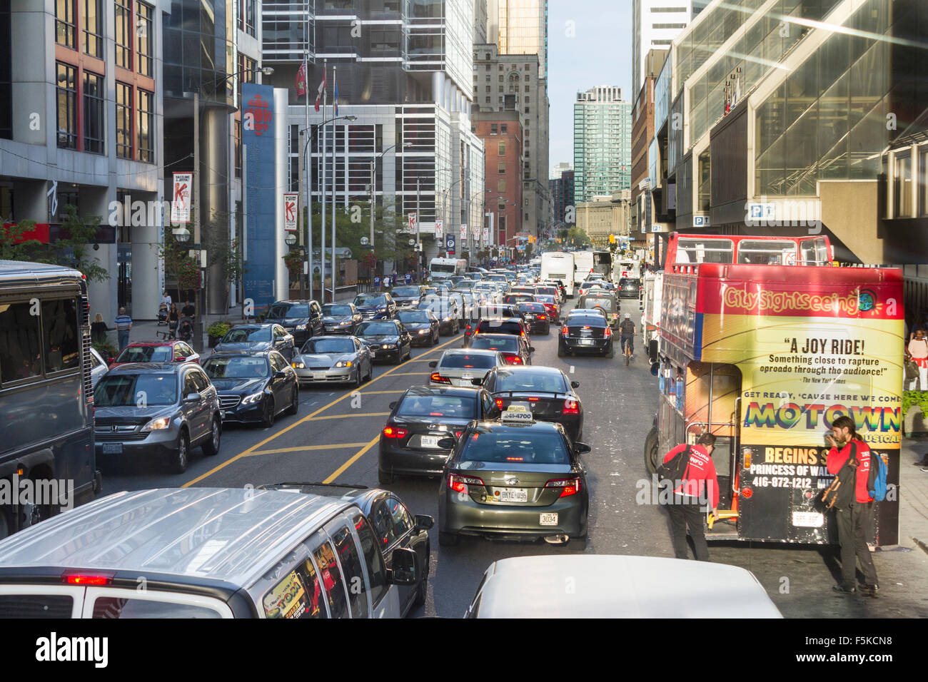Toronto traffic stuck hi-res stock photography and images - Alamy