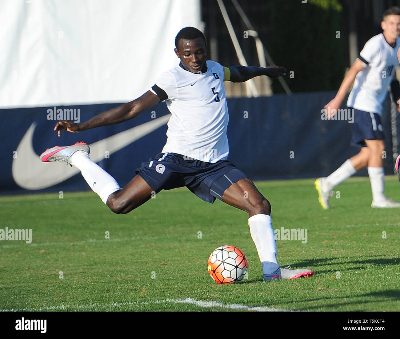 Washington, DC, USA. 5th Nov, 2015. 20151105 - Georgetown defender ...