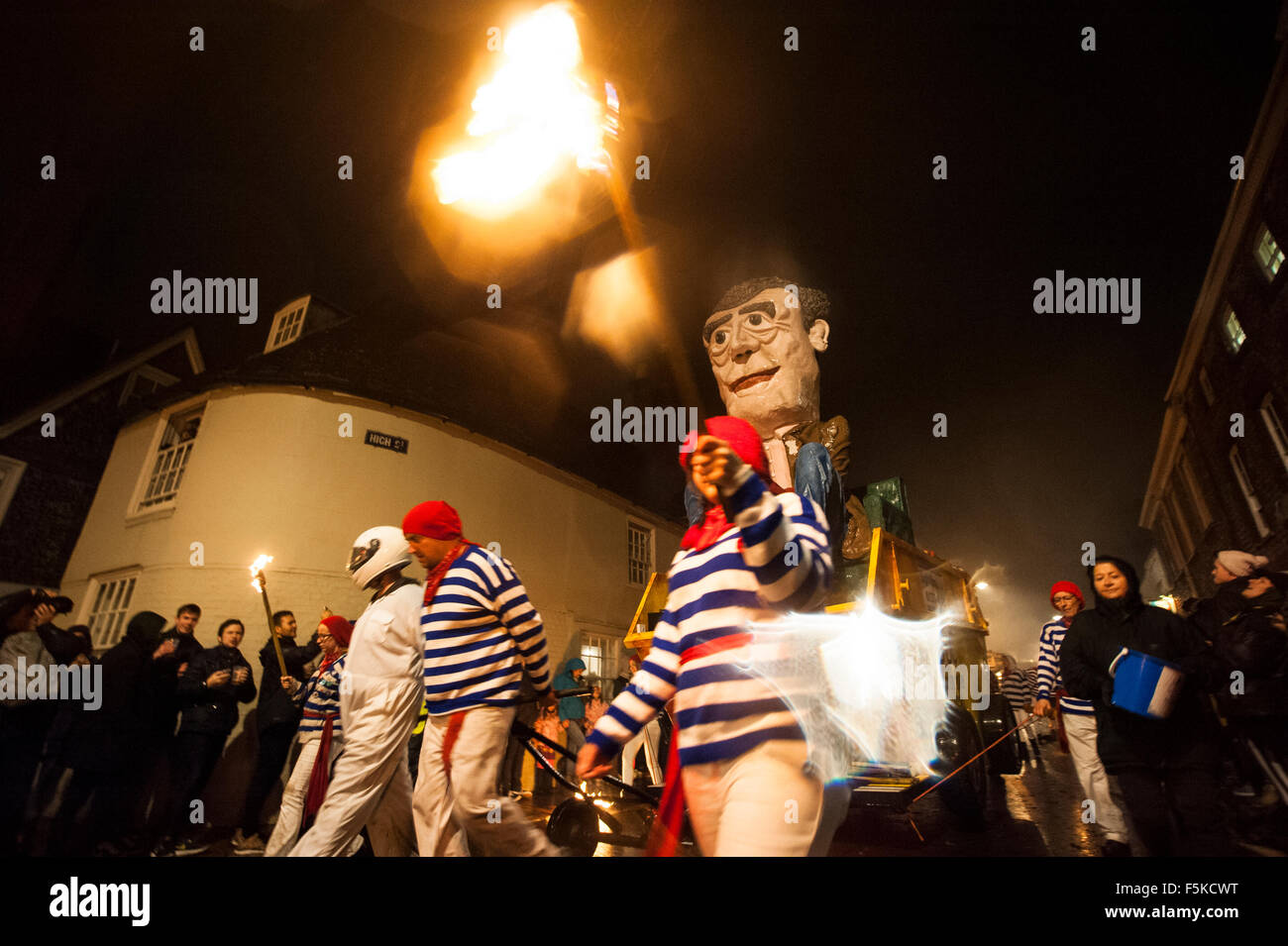 Lewes, UK. 5th November 2015. Lewes Bonfire Night Celebrations. The ...