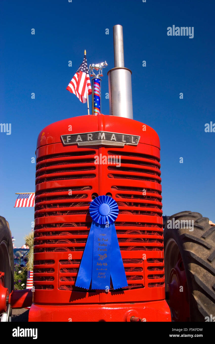 Tractor with flag hi-res stock photography and images - Alamy