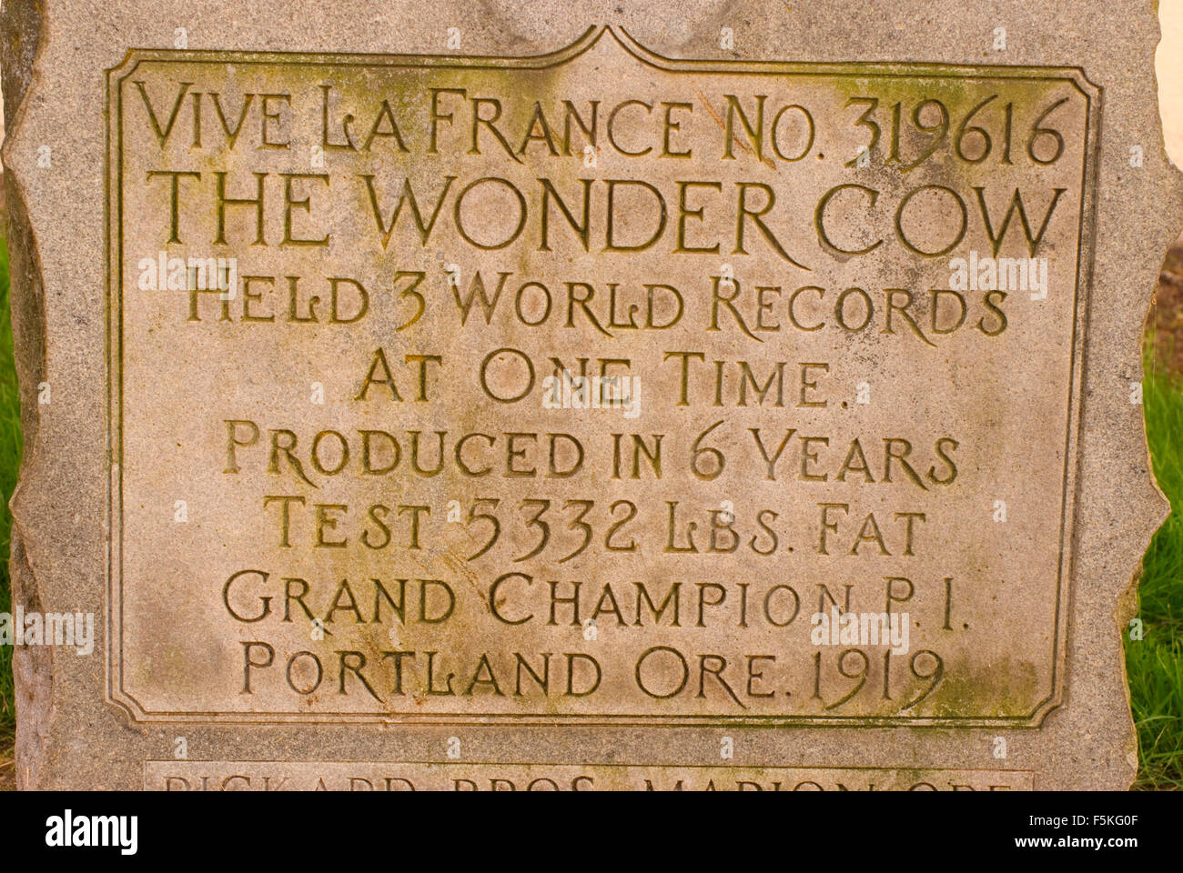 Wonder Cow monument, Oregon State Fair, Salem, Oregon Stock Photo - Alamy