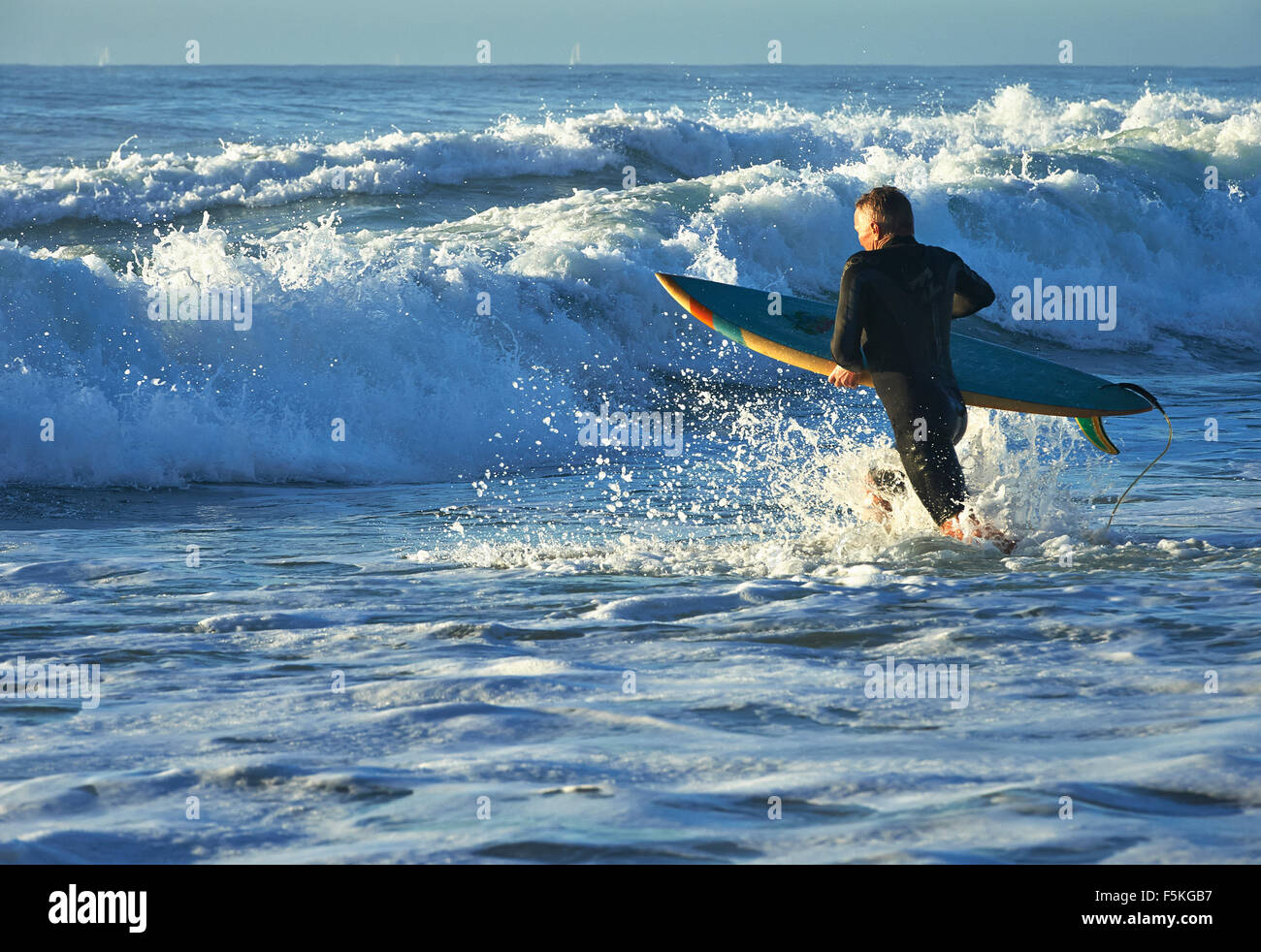 Elderly men running hi-res stock photography and images - Alamy