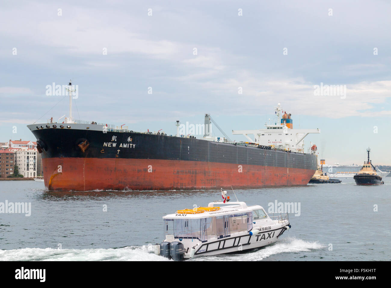 Crude oil tanker hi-res stock photography and images - Alamy