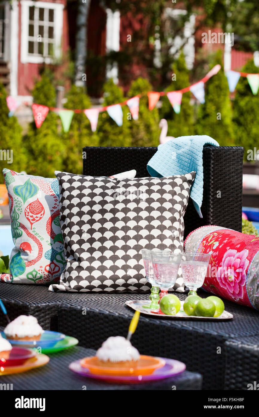 Party front bench hi-res stock photography and images - Alamy