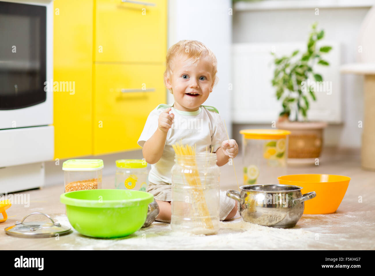 Flour funny hi-res stock photography and images - Alamy
