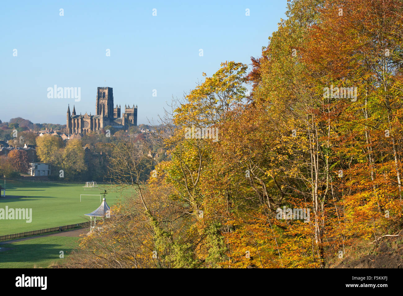 Durham cathedral exterior hi-res stock photography and images - Alamy