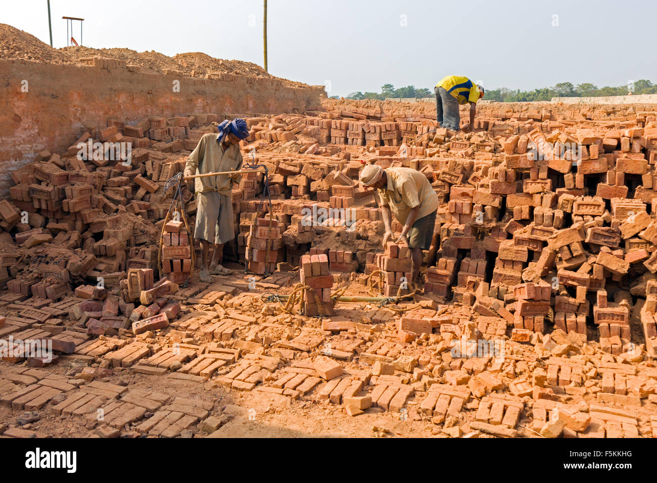 Burnt clay bricks hi-res stock photography and images - Alamy