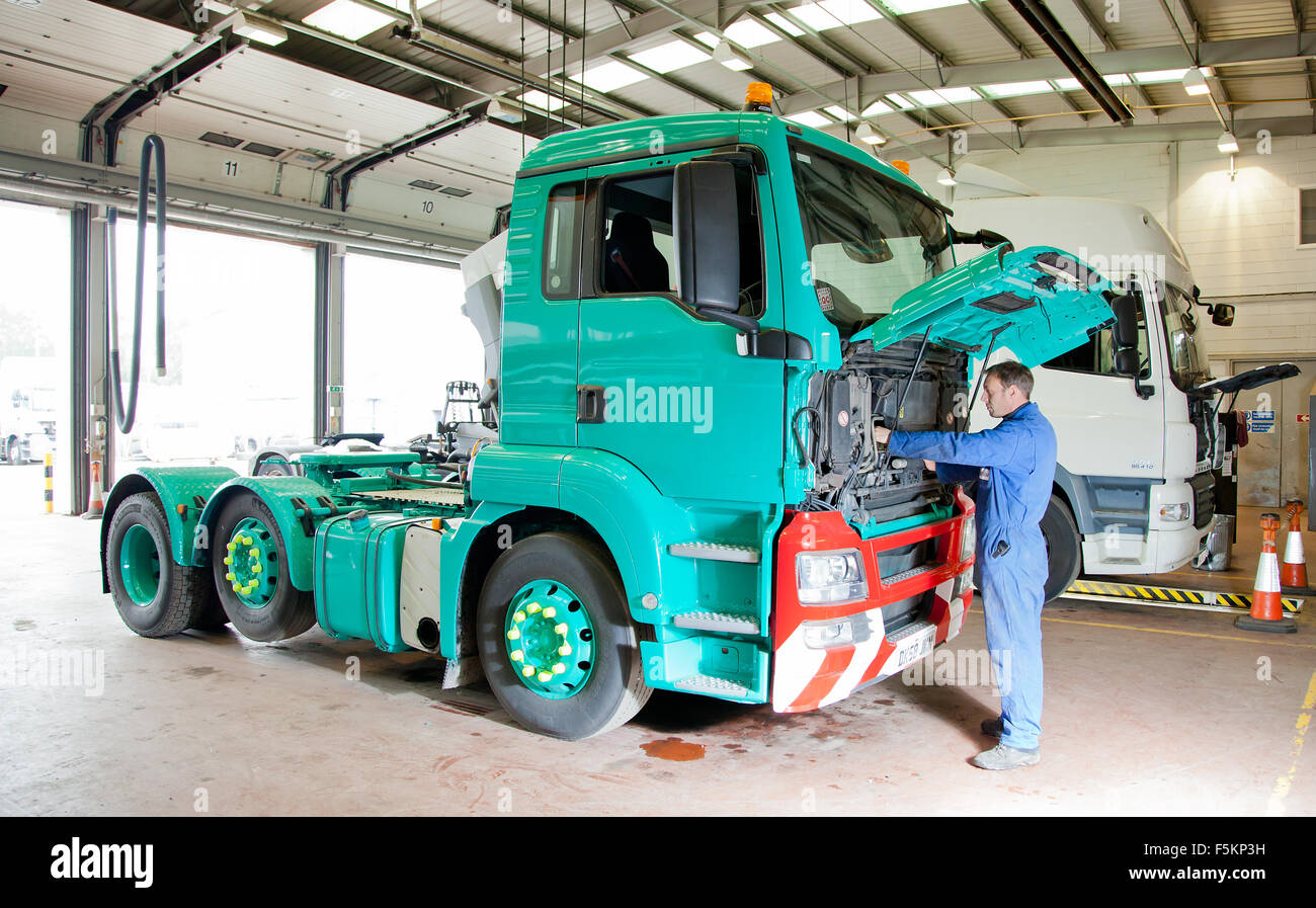 Lorry Cab High Resolution Stock Photography and Images - Alamy