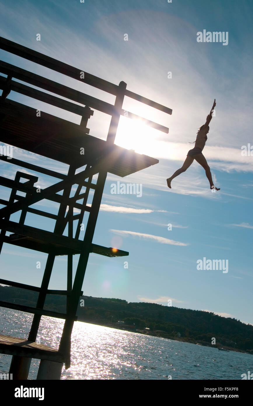Platform silhouette hi-res stock photography and images - Alamy