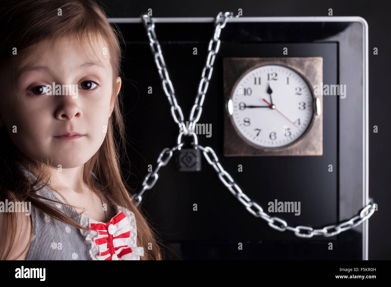 Girl clock hi-res stock photography and images - Alamy