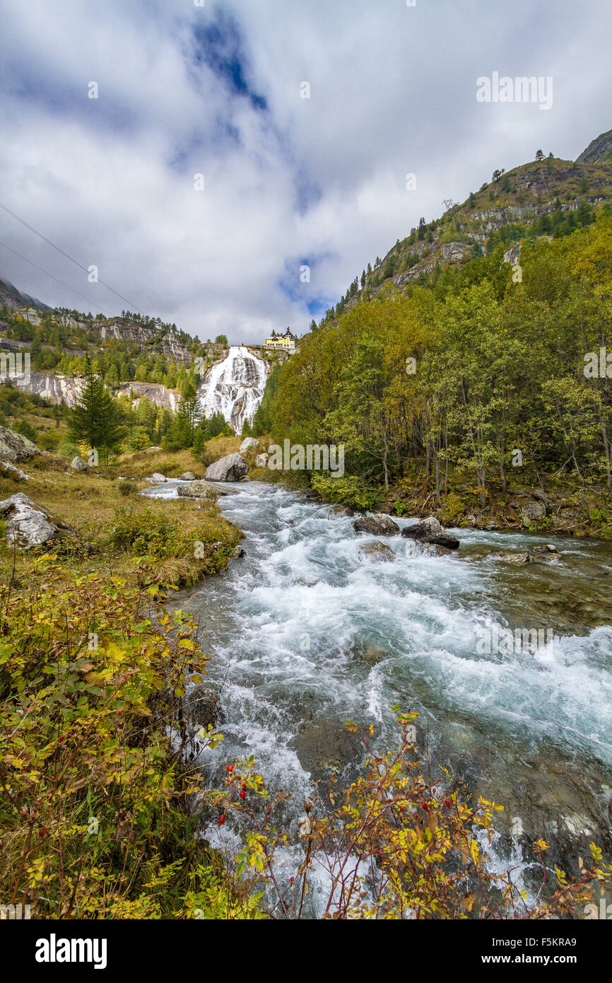 Fiume toce hi-res stock photography and images - Alamy