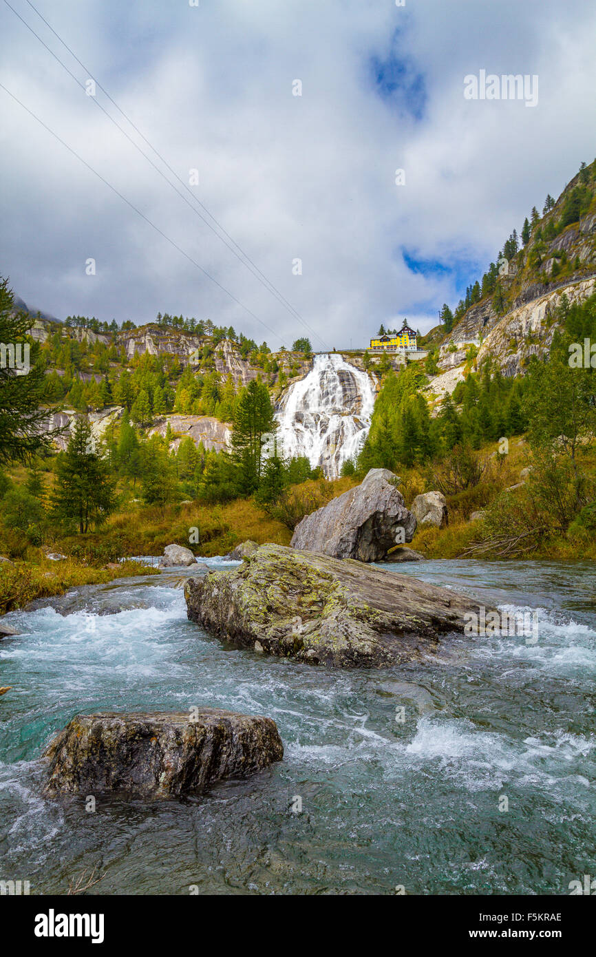 Fiume toce hi-res stock photography and images - Alamy