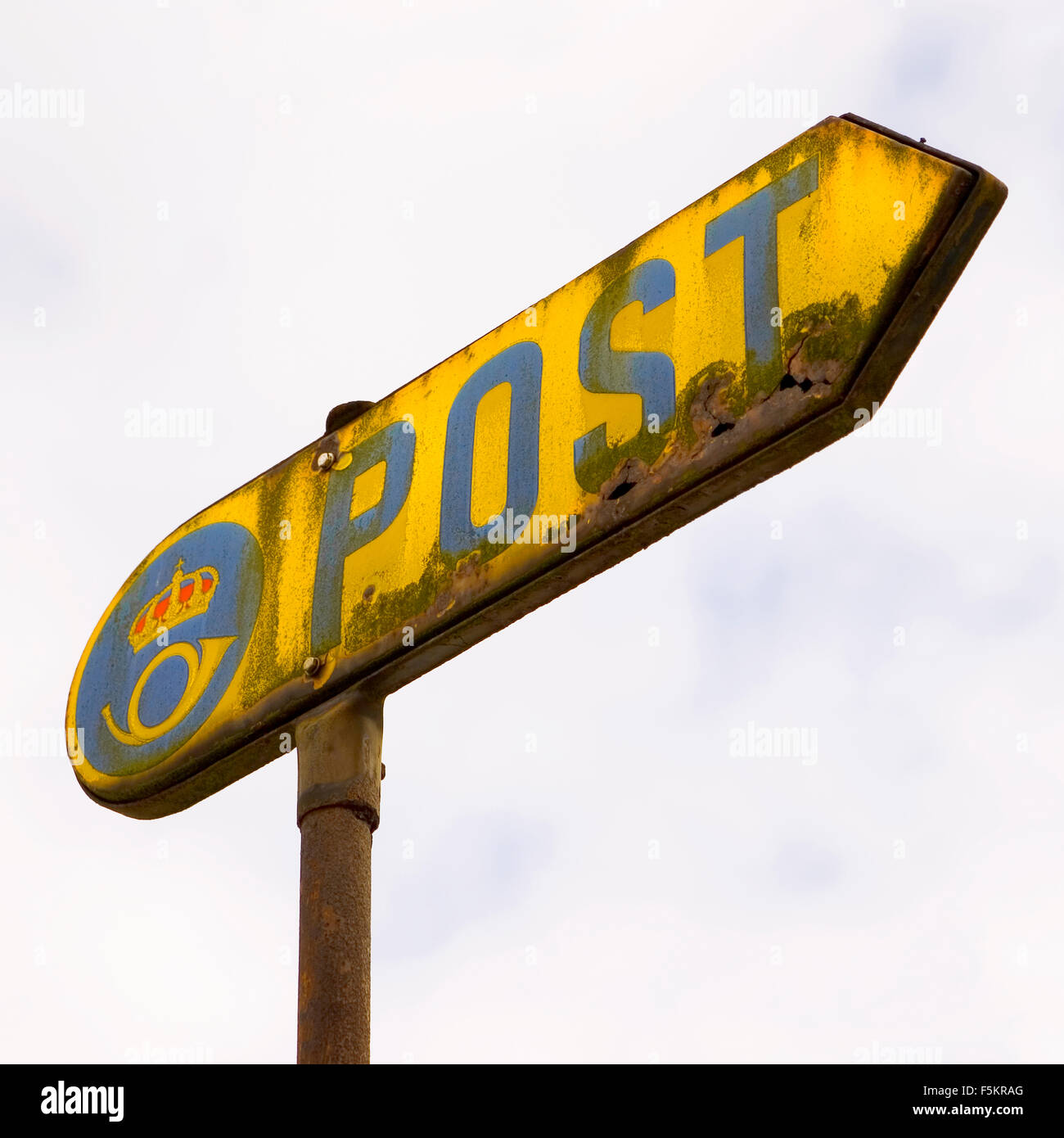 Guidance sign outdoors hi-res stock photography and images - Alamy