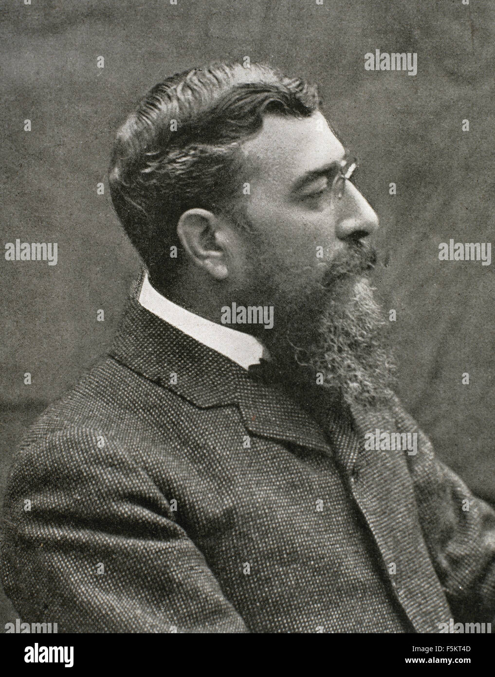 Portrait sculptor hi-res stock photography and images - Alamy