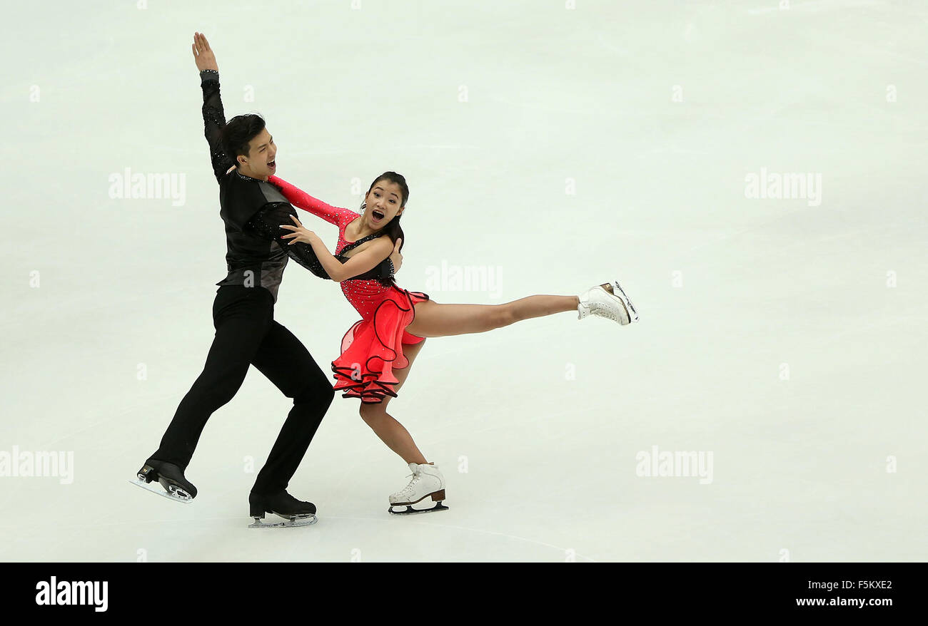 Beijing, China. 6th Nov, 2015. Wang Shiyue (R) and Liu Xinyu of China ...