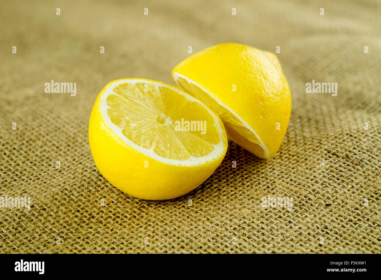 Hessian sack hi-res stock photography and images - Alamy