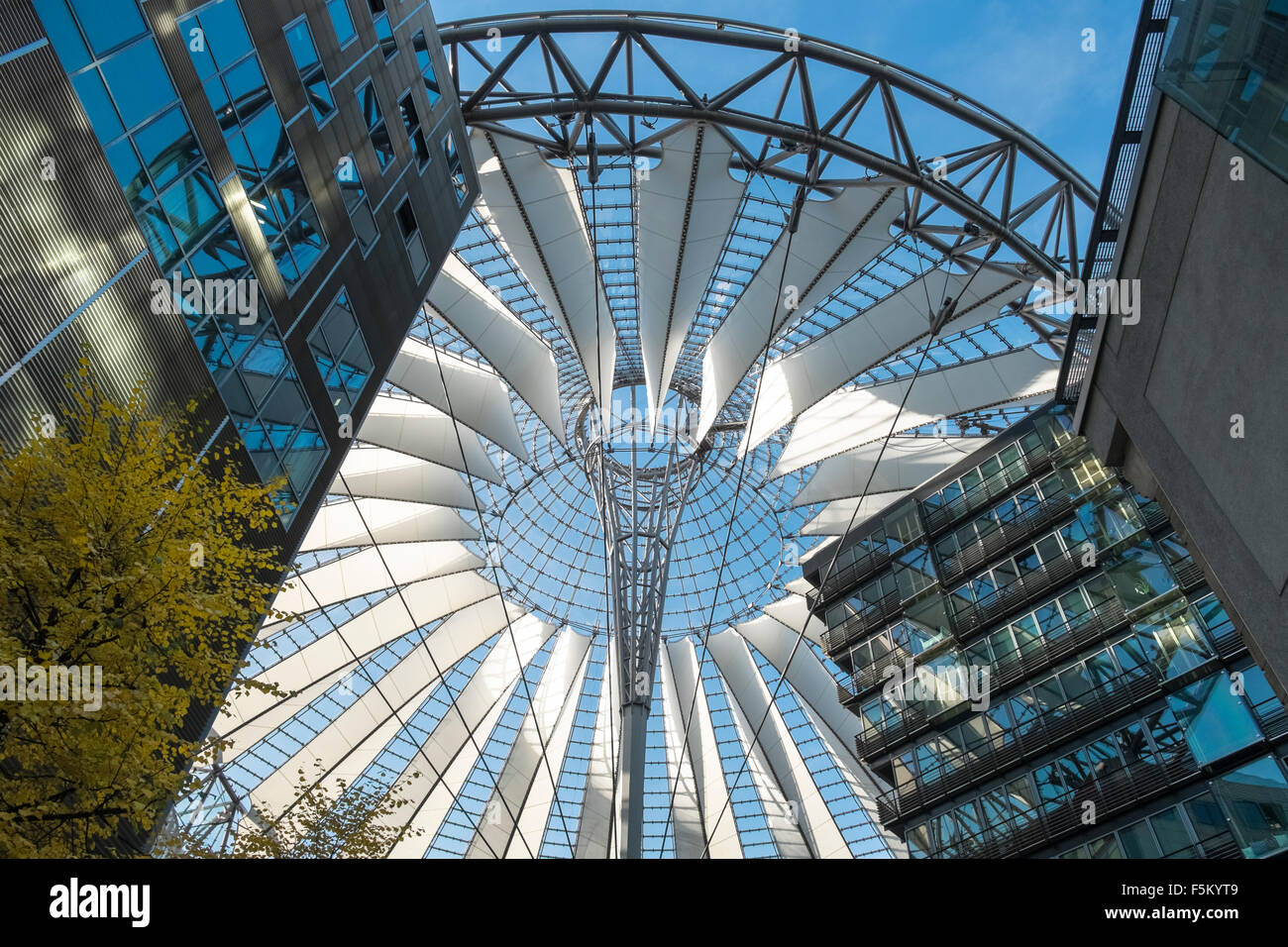 Berlin sony centre hi-res stock photography and images - Alamy