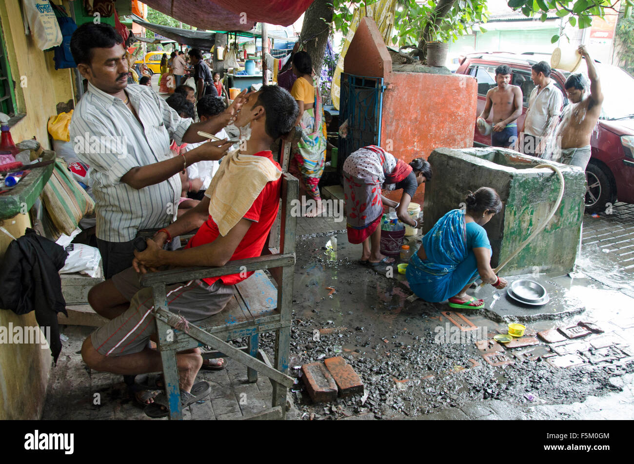 Kolkata Footpath High Resolution Stock Photography and Images - Alamy