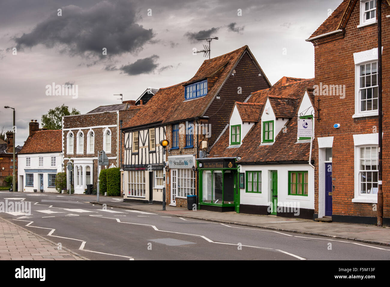 Thame high street hi-res stock photography and images - Alamy