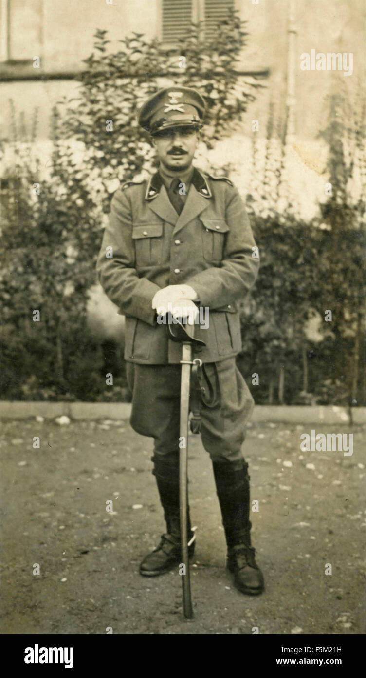 Italy military uniform hi-res stock photography and images - Alamy