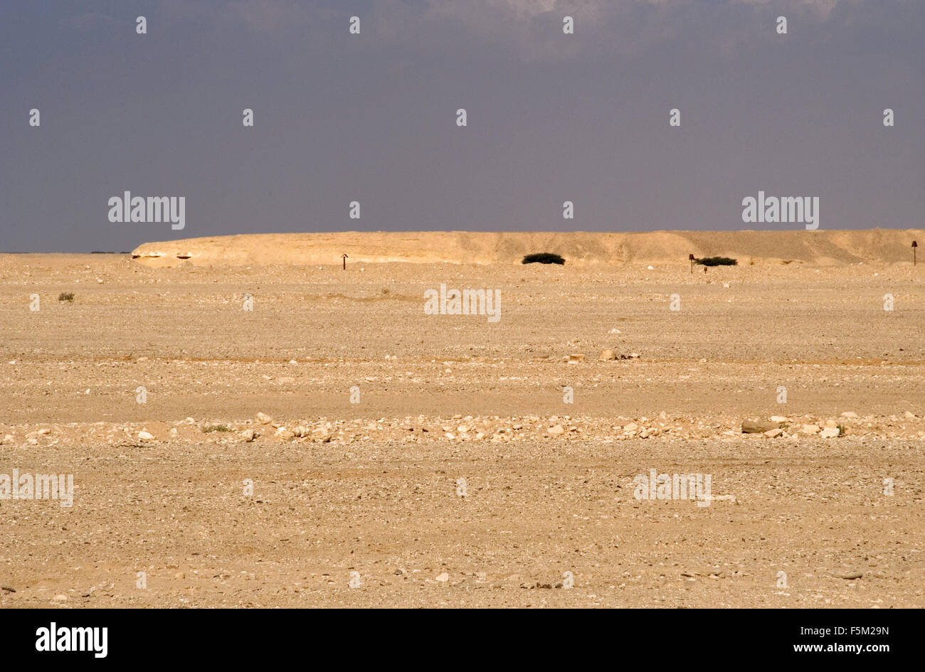 Egypt. Desert landscape between Suez and Cairo Stock Photo - Alamy