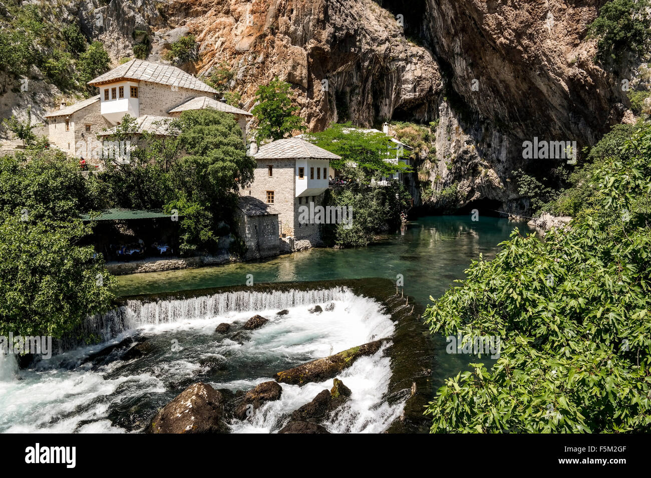 Bosnia and herzegovina buna river hi-res stock photography and images ...