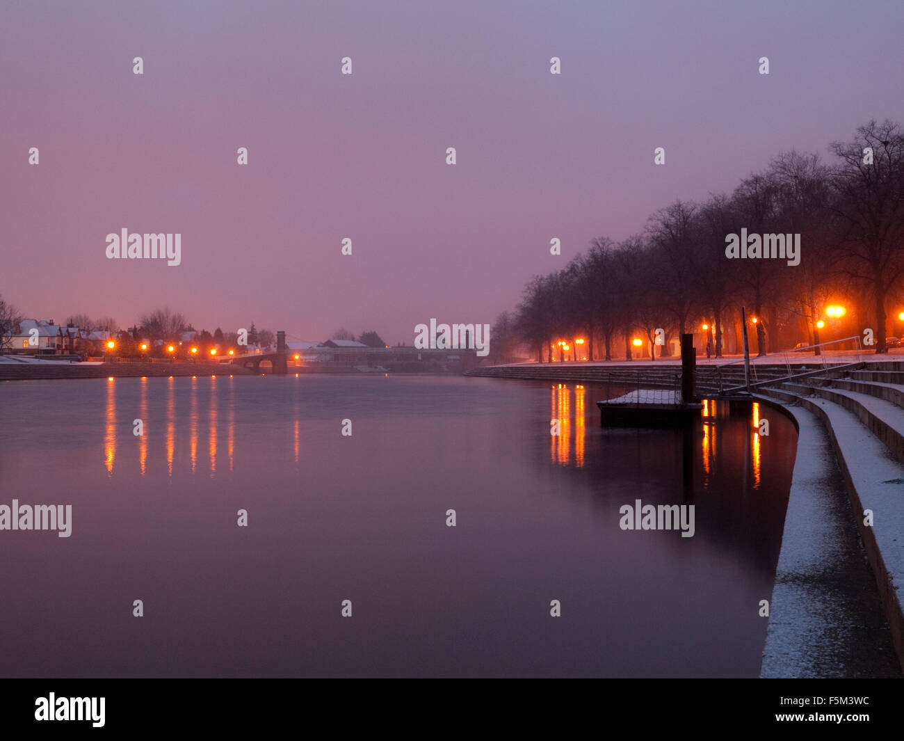 Victoria embankment notts hi-res stock photography and images - Alamy