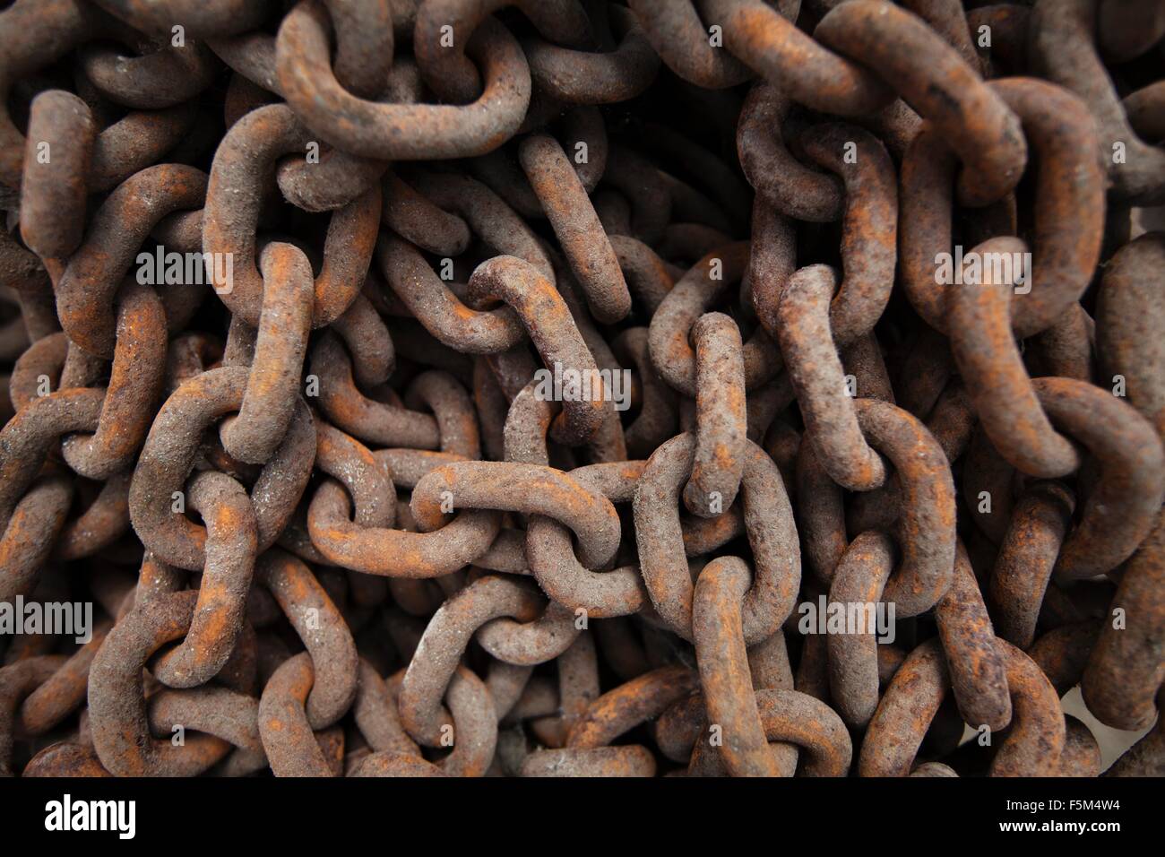 Rusted chains hi-res stock photography and images - Alamy