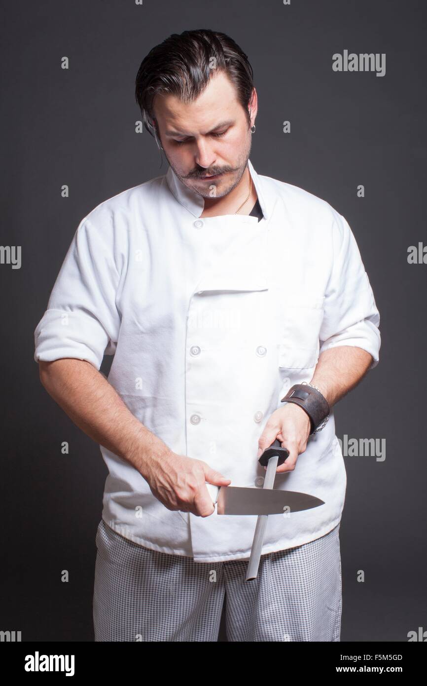 Sharpening knife hi-res stock photography and images - Alamy