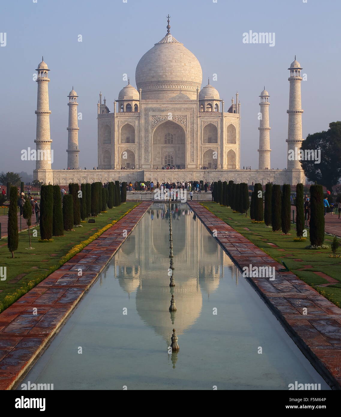 Taj Mahal in the morning sun Stock Photo - Alamy