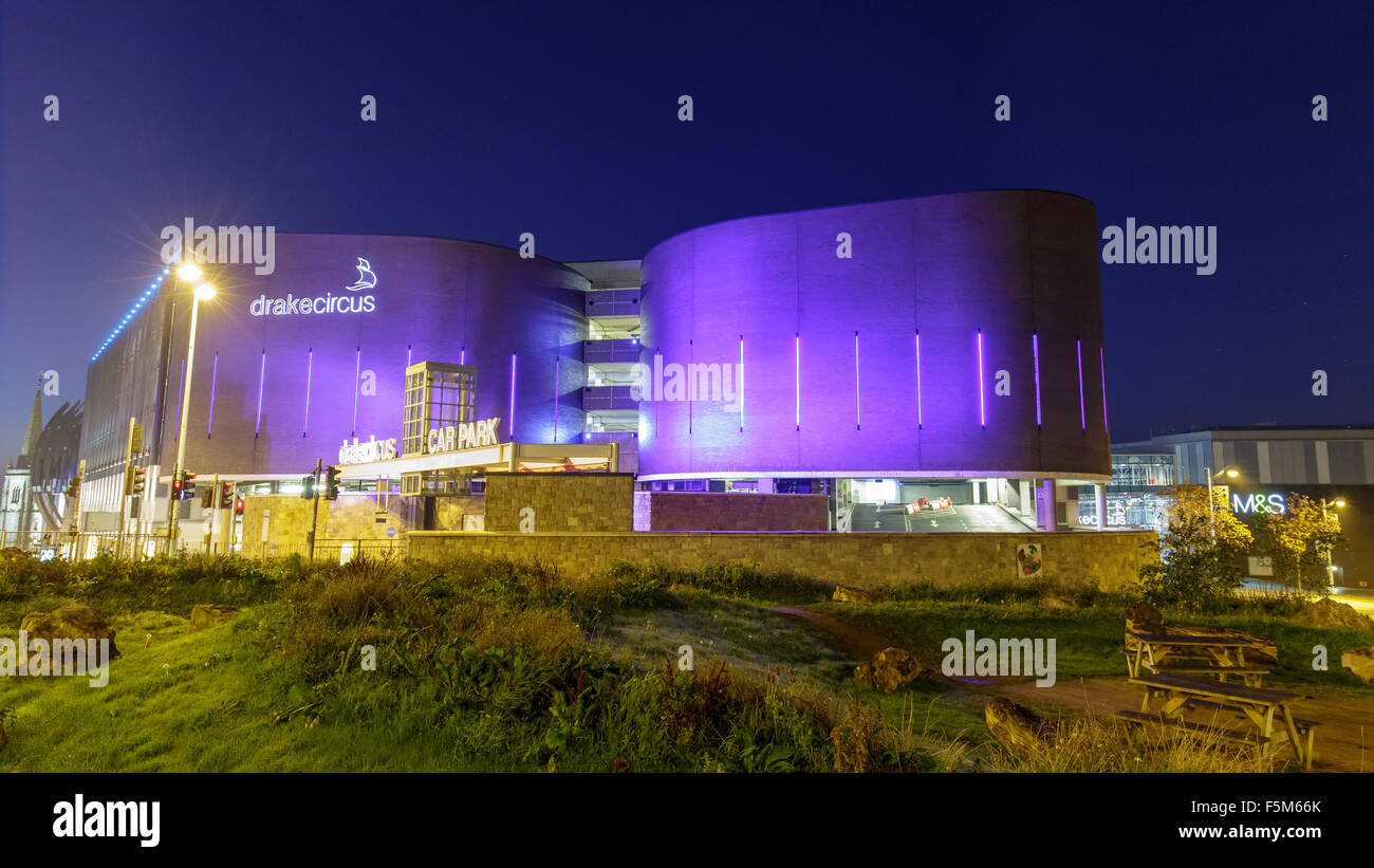 Drake circus shopping hi-res stock photography and images - Alamy