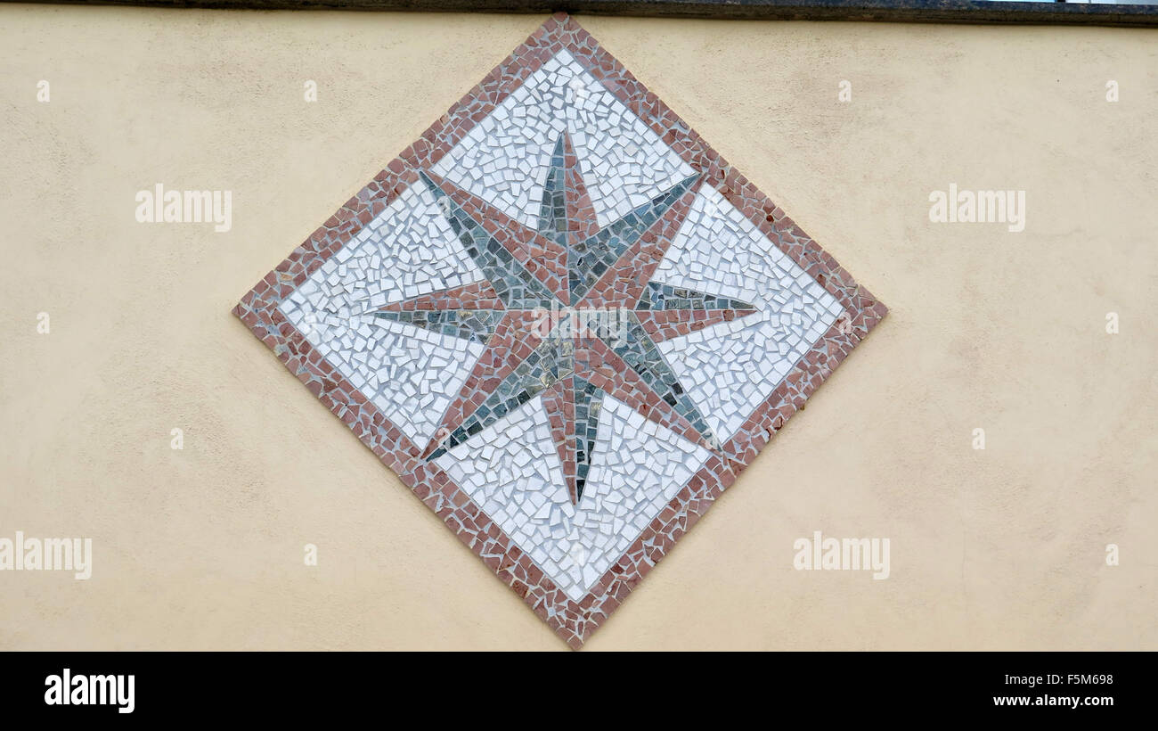 Mosaic on building hi-res stock photography and images - Alamy