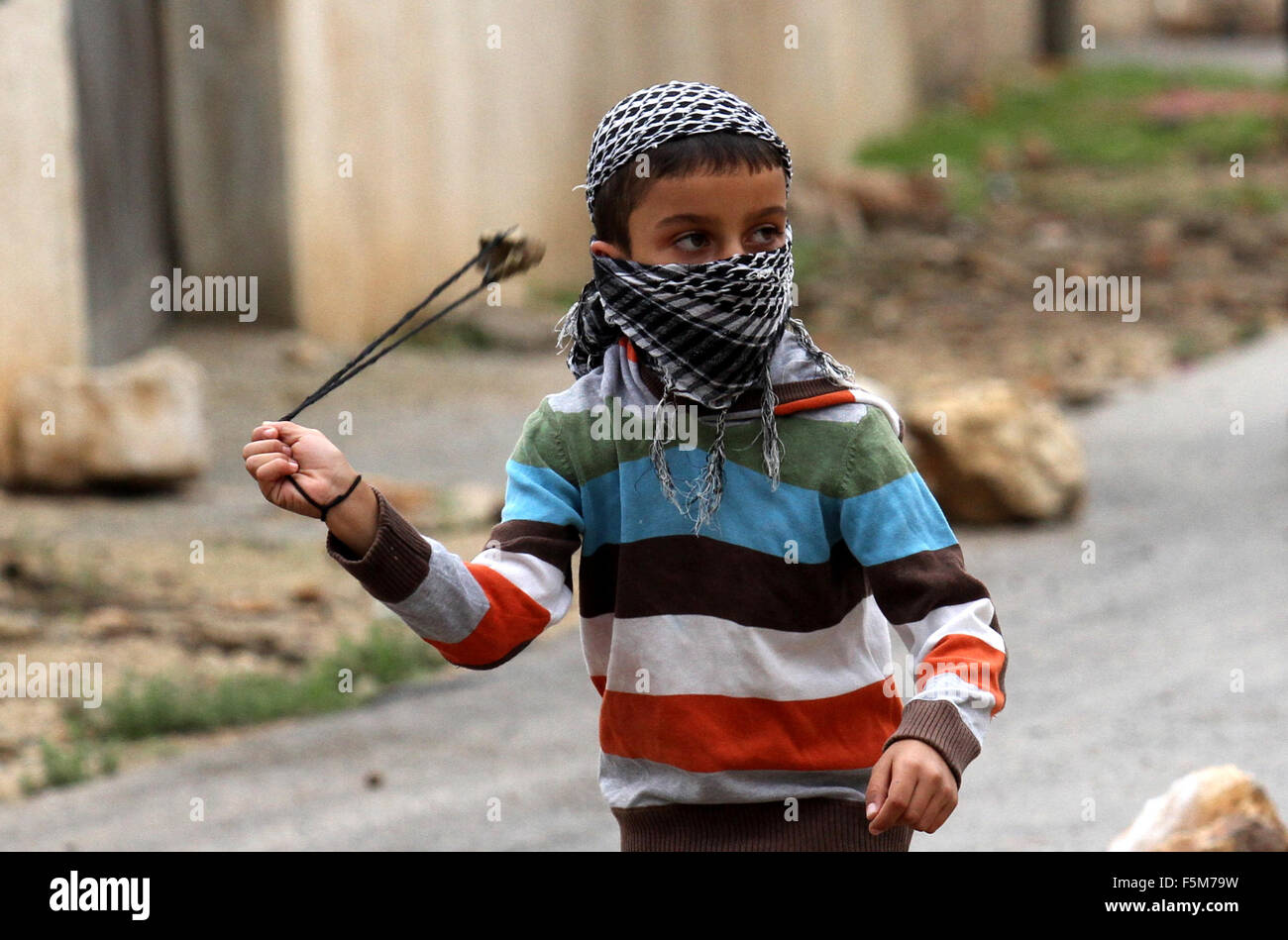 Boy sling shot hi-res stock photography and images - Alamy