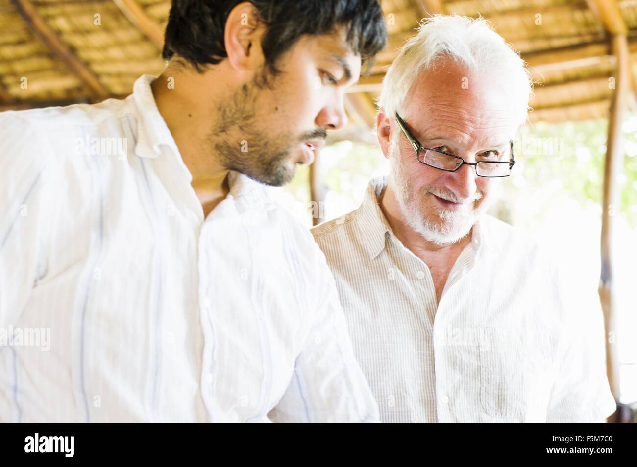 Two men talking hi-res stock photography and images - Alamy